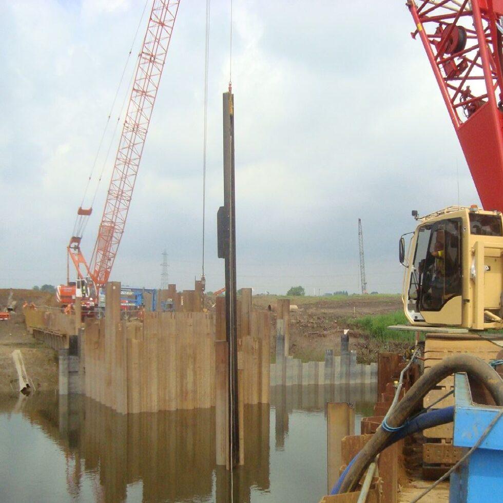 Pile Extraction - Watson & Hillhouse