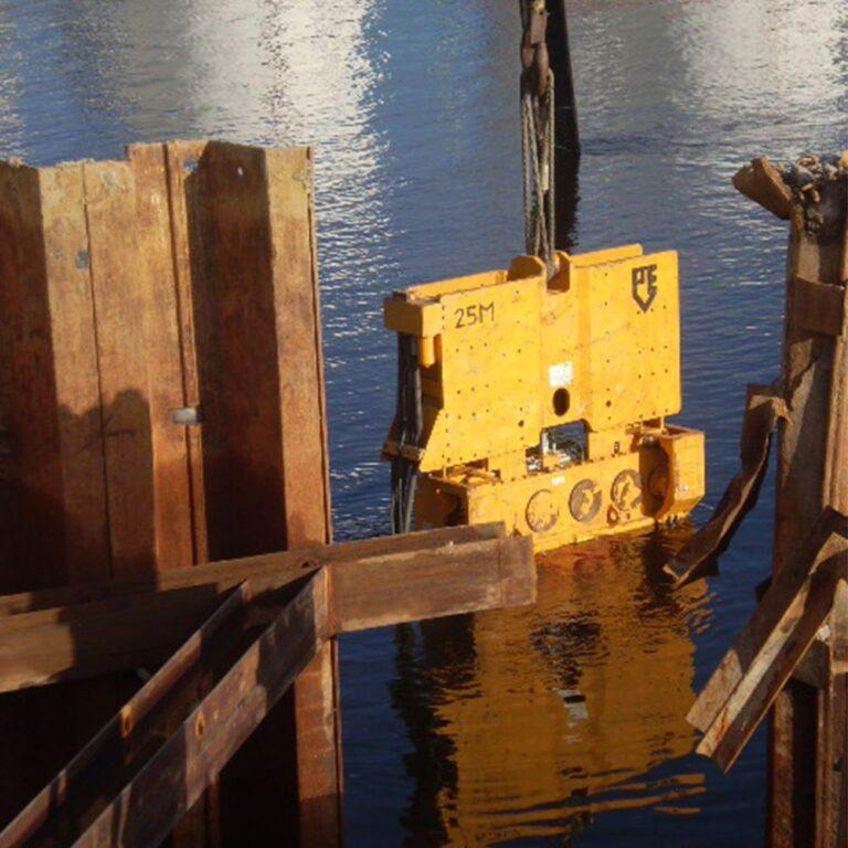 Pile Extraction - Watson & Hillhouse