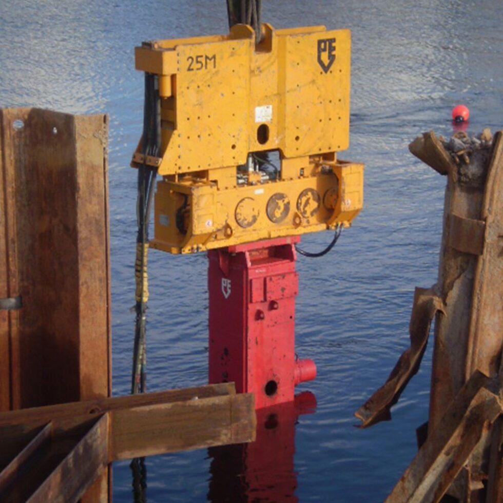 Pile Extraction - Watson & Hillhouse